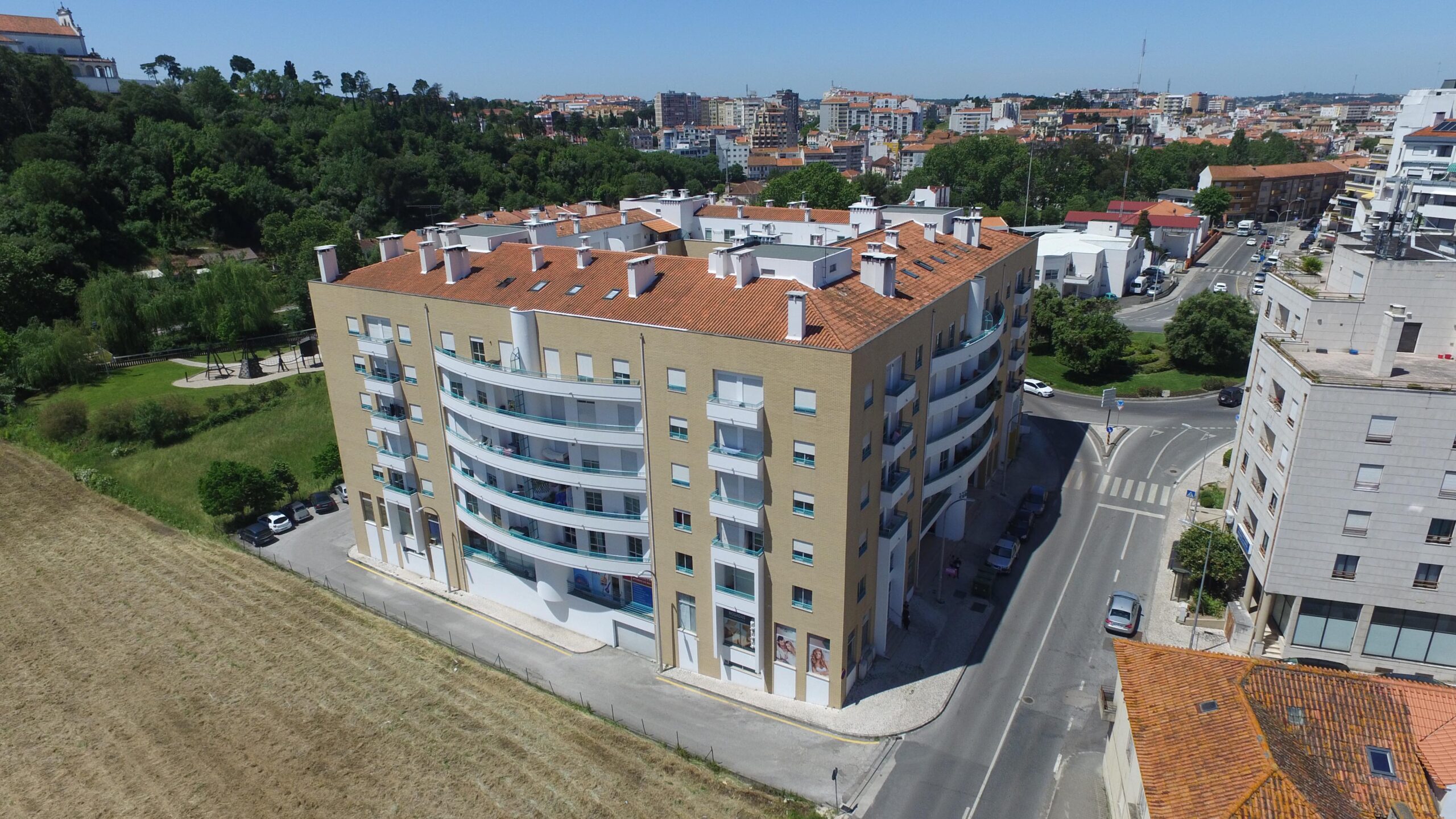 Multifamiliar - Edifício Europa • CAIS137
